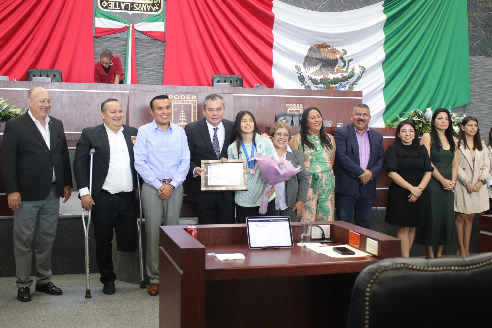 DIPUTADO RAFAEL REYES RECONOCE TRAYECTORIA DE XIMENA MONROY, TERCER ...